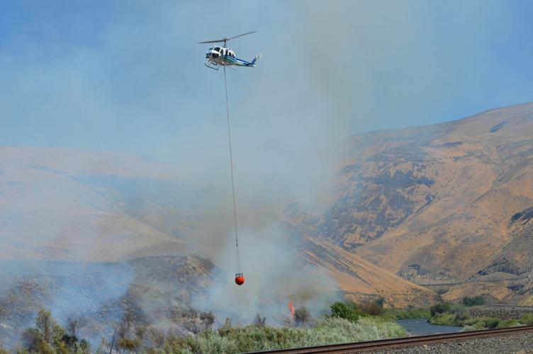 Fire crews respond to brush fire Sunday in Yakima River Canyon near ...