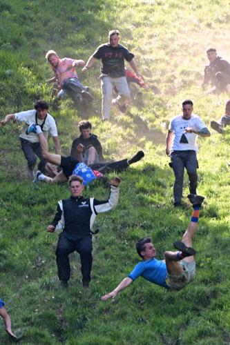 See the world in vertical: Top photos by AP photojournalists | Nation ...