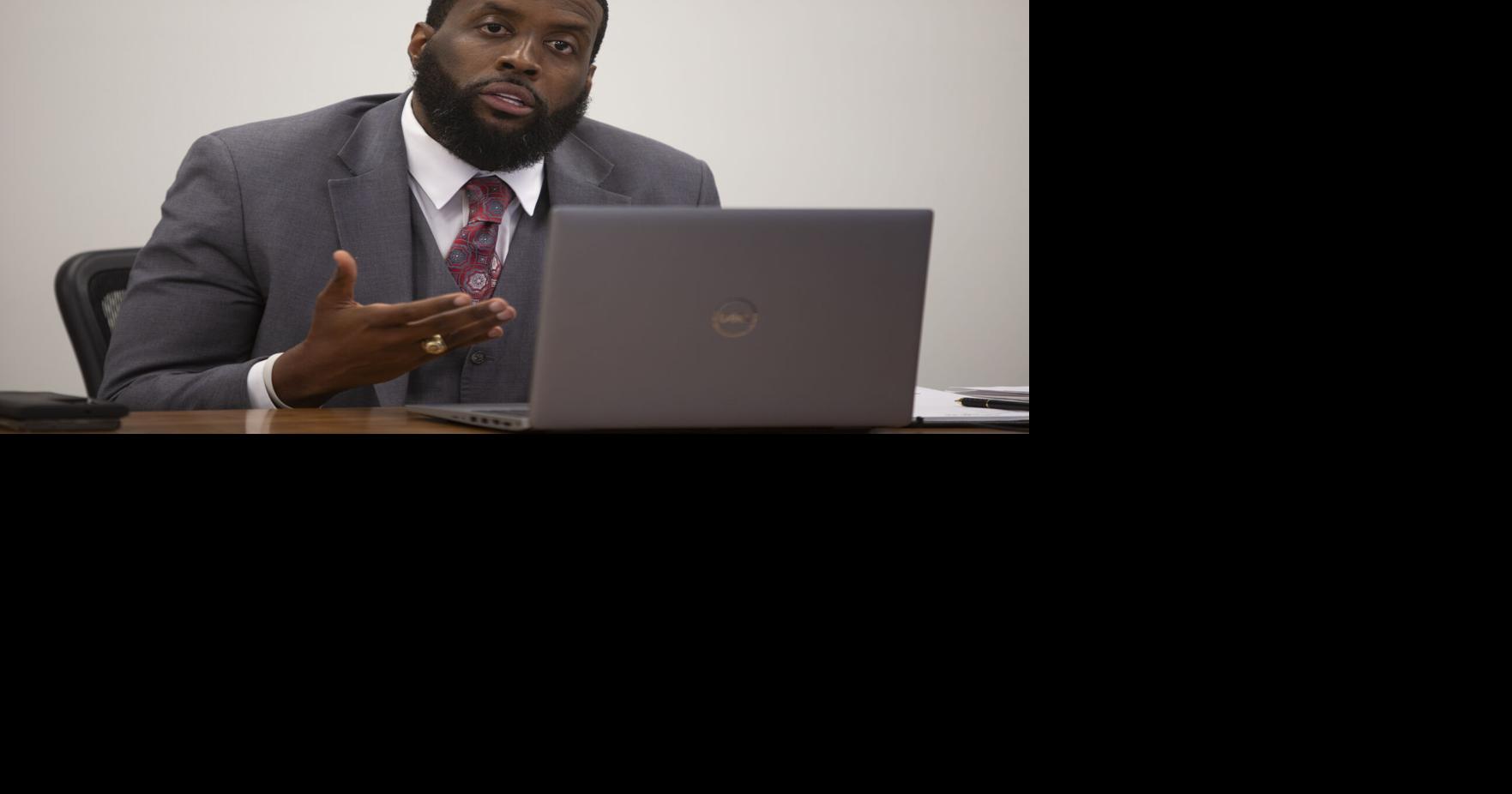 Toppenish school board hires Toron Wooldridge as next superintendent ...