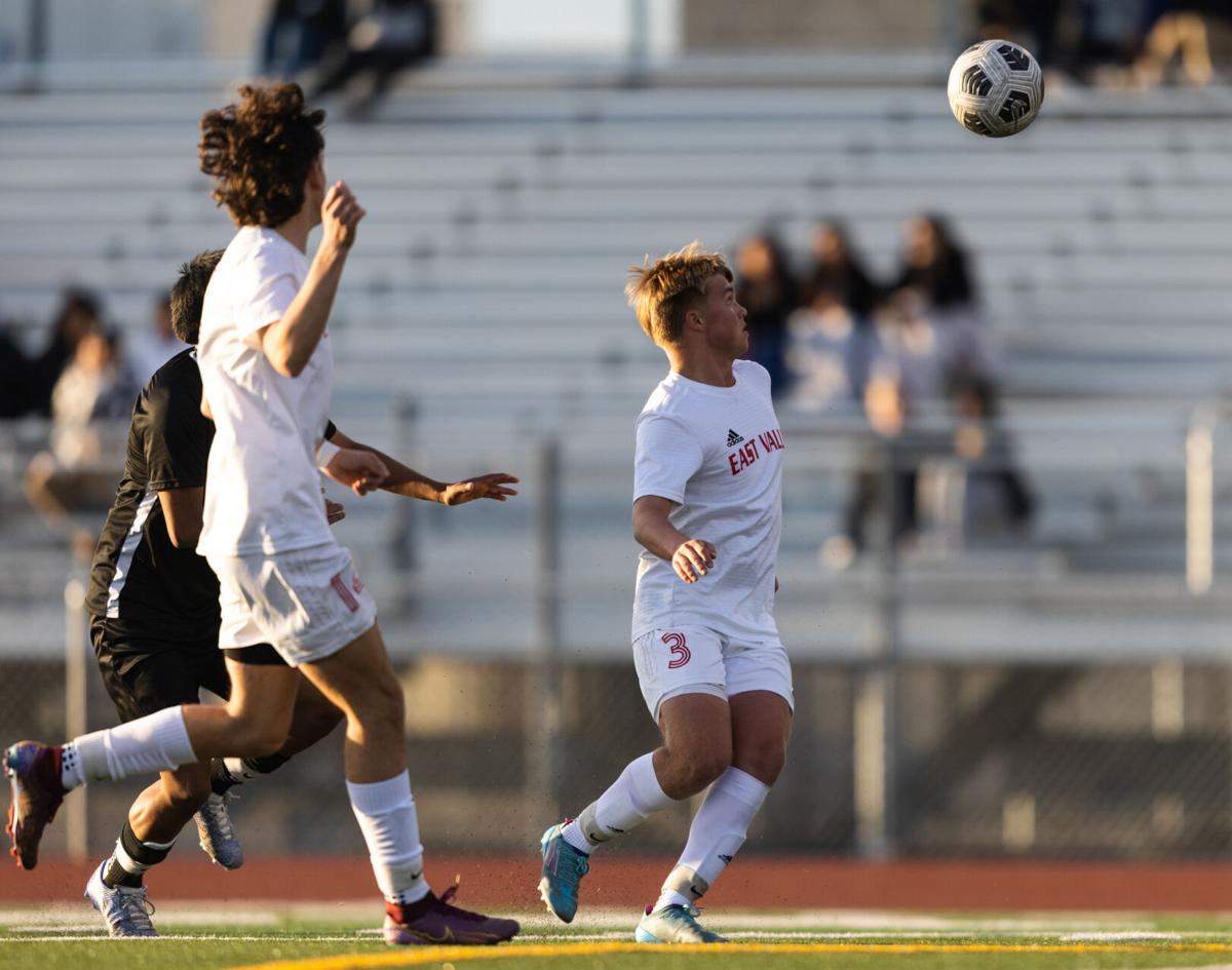 Local Report: East Valley's Russell named CCC player of the week | CWU Sports | yakimaherald.com