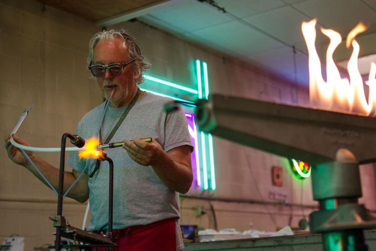 PHOTOS: Yakima neon artist | News Photos | yakimaherald.com