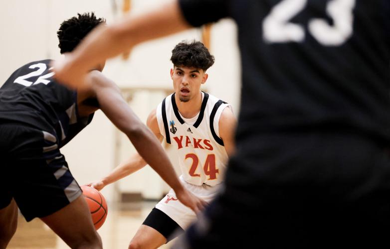Davis' Cesar Hernandez growing into key role for Yakima Valley | Sports ...
