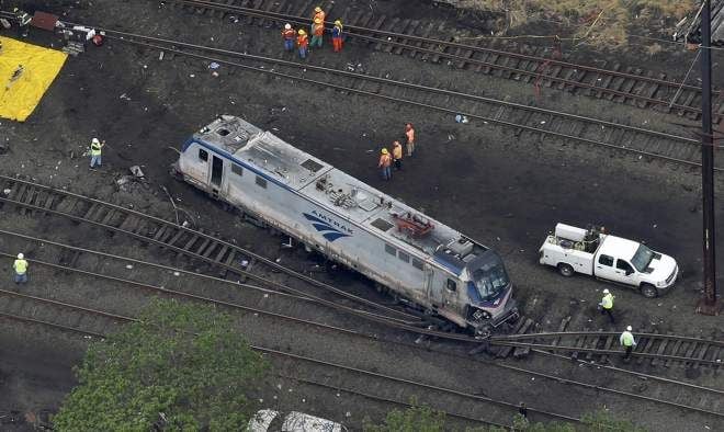 Investigators: Train in deadly crash was going 106 mph | Nation ...