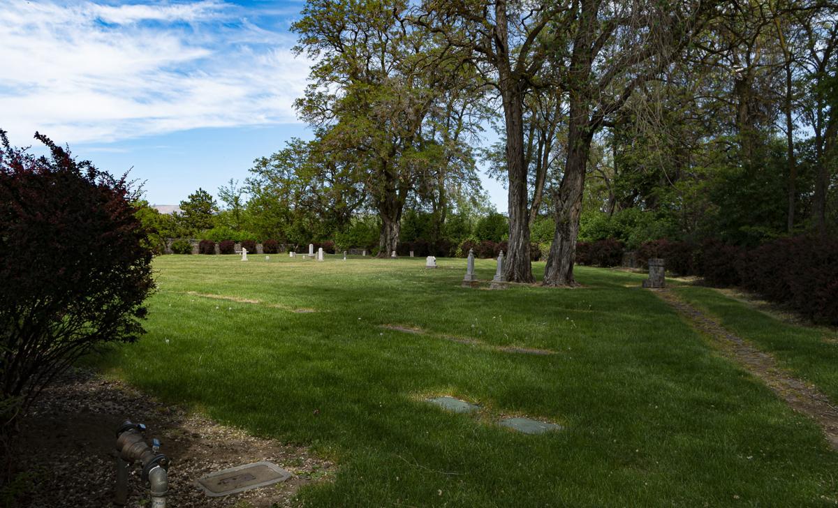 It Happened Here: Union Gap's Pioneer Graveyard established in 1865 ...