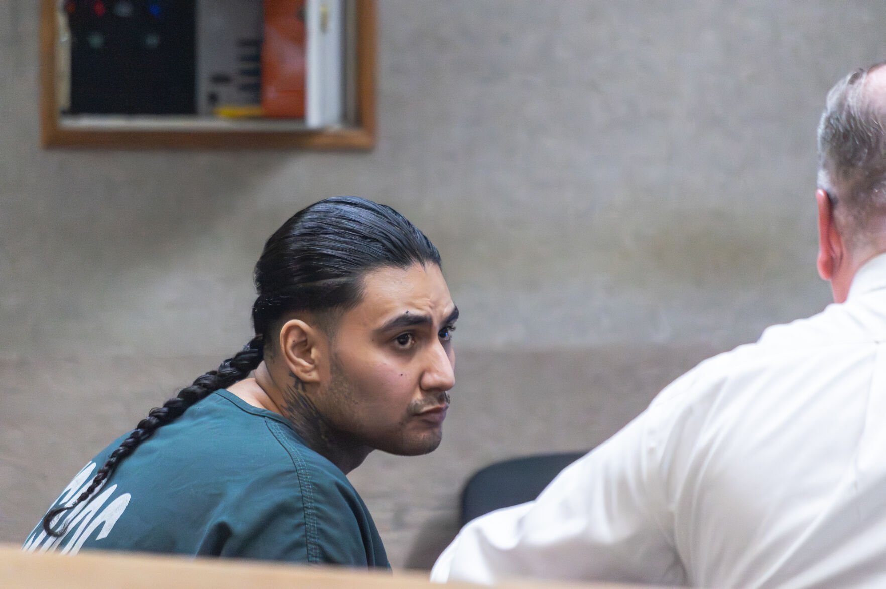 Sunnyside man accused of killing girlfriend, carjacking and Oregon ...