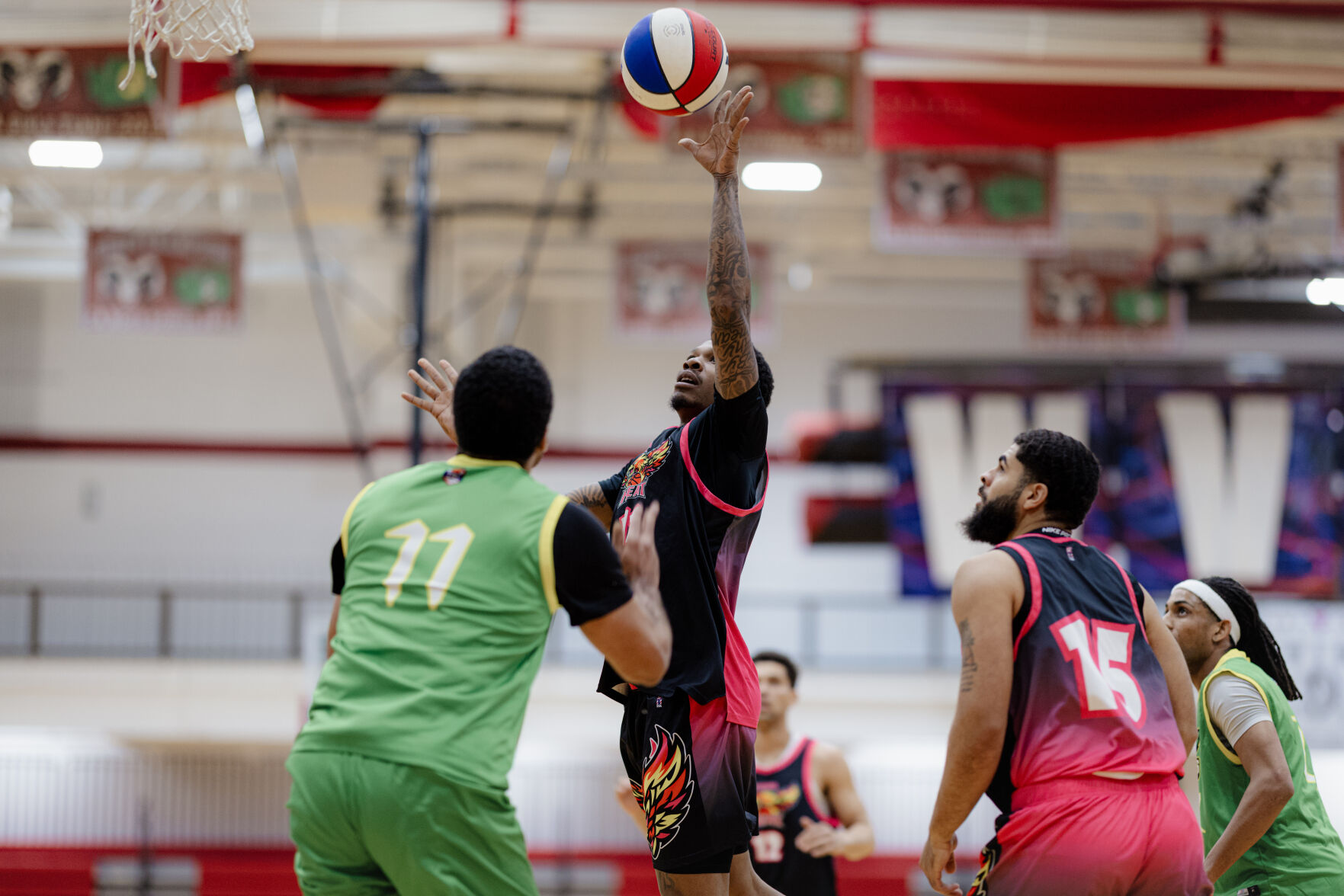 Yakima Heat falls to unbeaten Seattle Superhawks team led by player ...