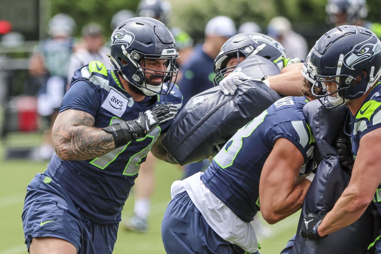 Seahawks, tackle Abraham Lucas agree to three-year contract extension ...