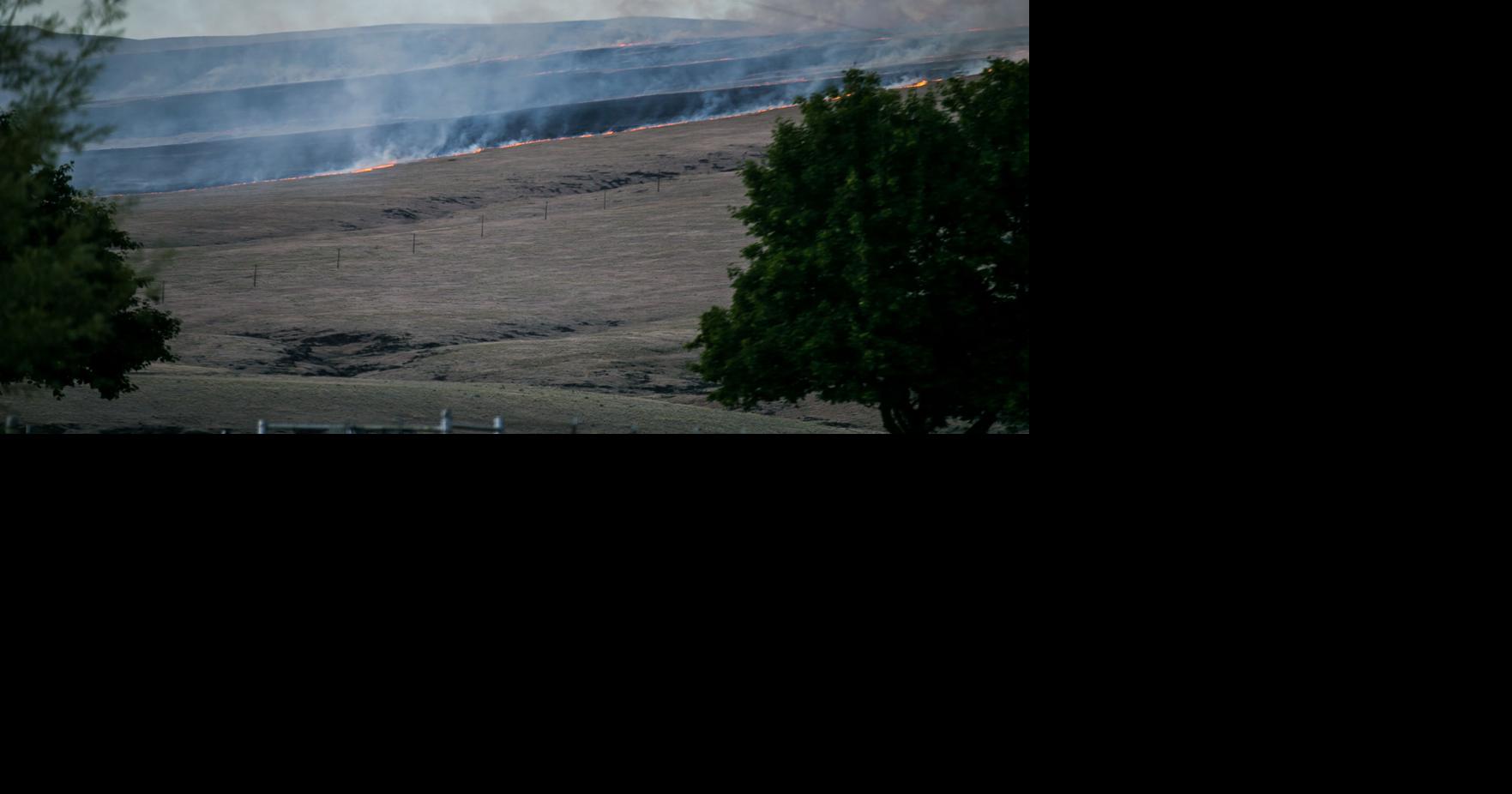 Firefighters keeping close eye on 1,700-acre wildfire near Selah ...