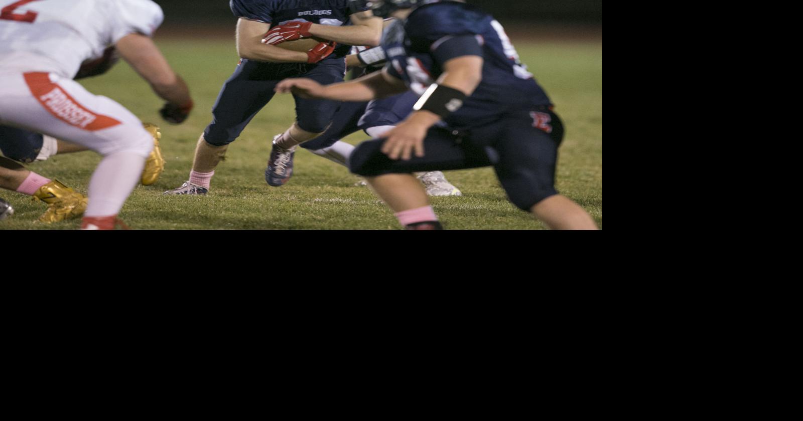 Gibson, Ellensburg football runs past Wapato | CWAC | yakimaherald.com