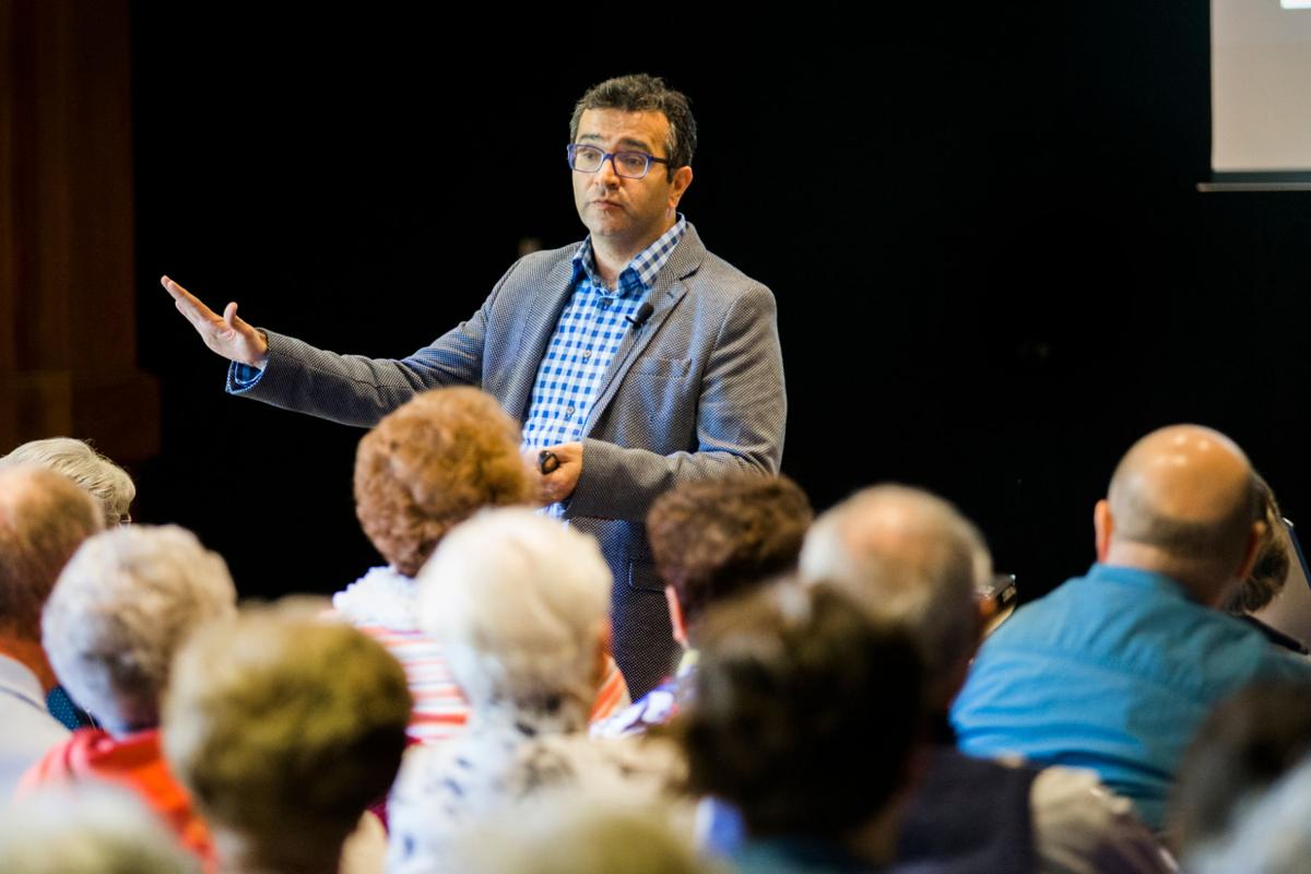 Muslims in America: Full house takes in lecture | Local | yakimaherald.com