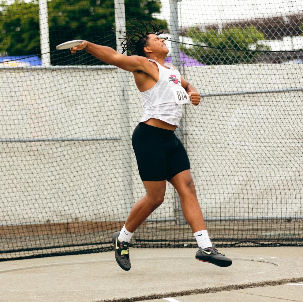 Grandview's Jeffrey wins 2A discus title with monster final throw on ...