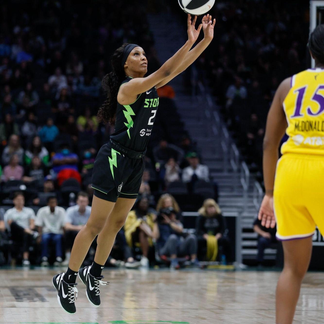 Storm waive backup guard Kiana Williams | Storm | yakimaherald.com