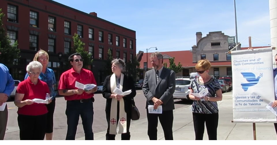 Moment of blessing held for Timothy Denton outside Yakima County jail ...