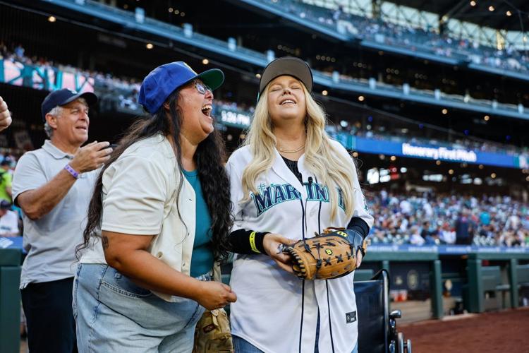 Woman with Stage 4 cancer checks off Mariners’ T-Mobile Park on MLB ...