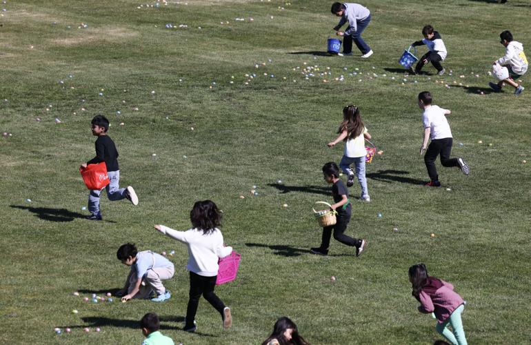 PHOTOS: Easter egg hunt at the stadium | | yakimaherald.com