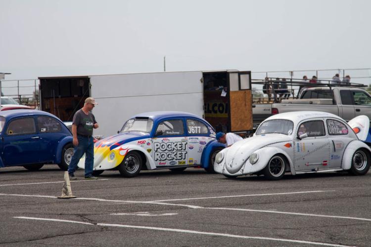 Photos: Volkswagens drag race at Renegade Raceway | News Photos ...