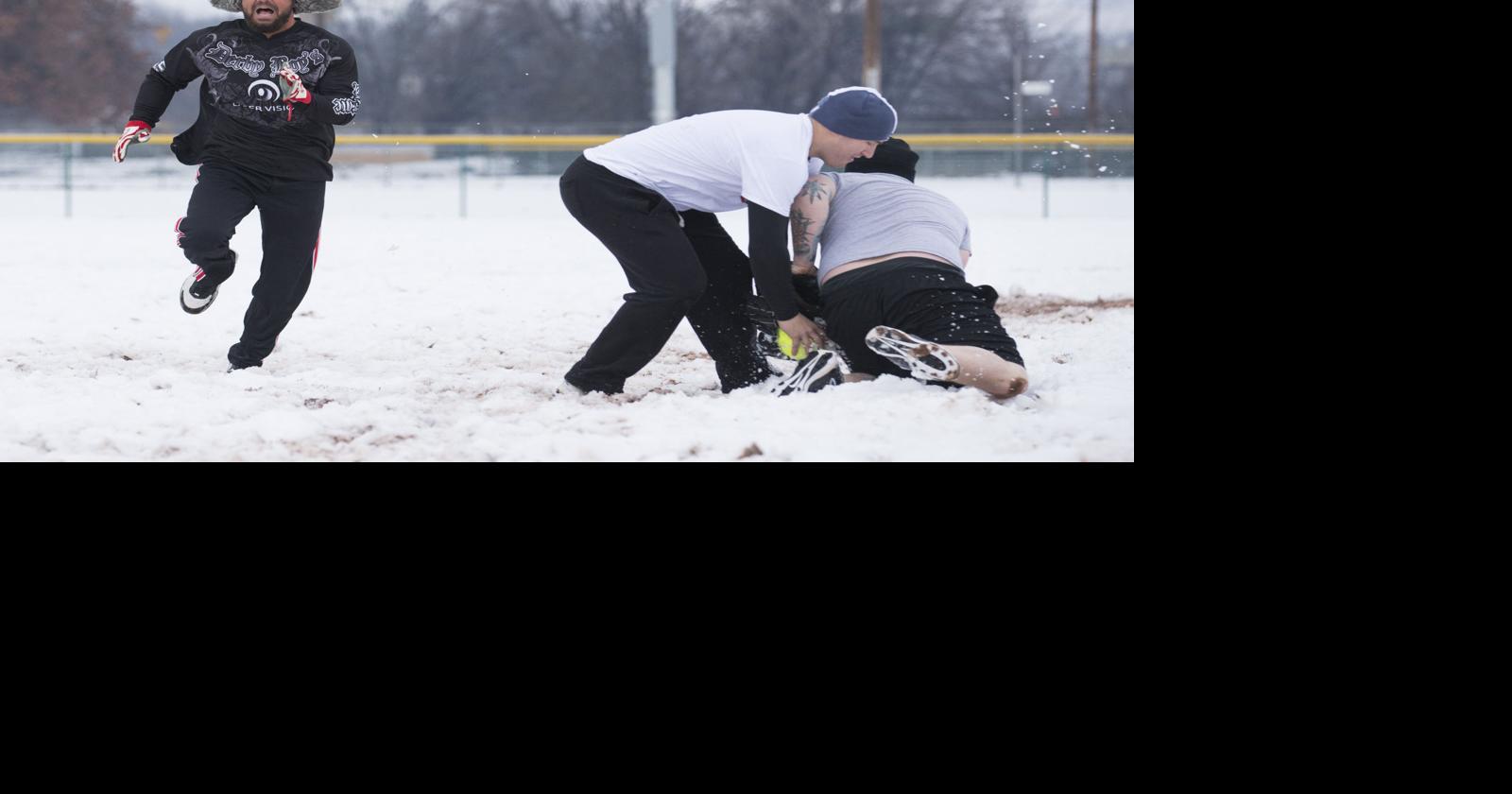 Annual Snowball Softball Tournament | News Photos | yakimaherald.com