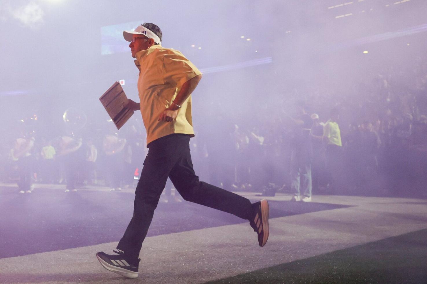 Could Florida have interest in Washington Huskies coach Jedd Fisch? | Mailbag | UW Sports ...