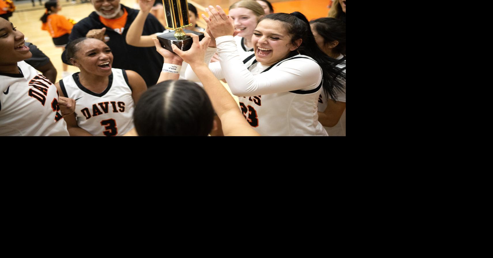 Davis girls finish with a 13-0 run to win CBBN district title | Prep ...