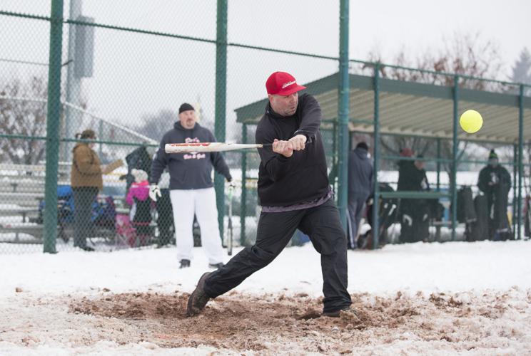Annual Snowball Softball Tournament | News Photos | yakimaherald.com