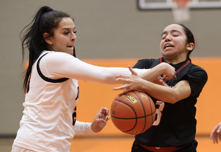 Davis girls finish with a 13-0 run to win CBBN district title | Prep ...