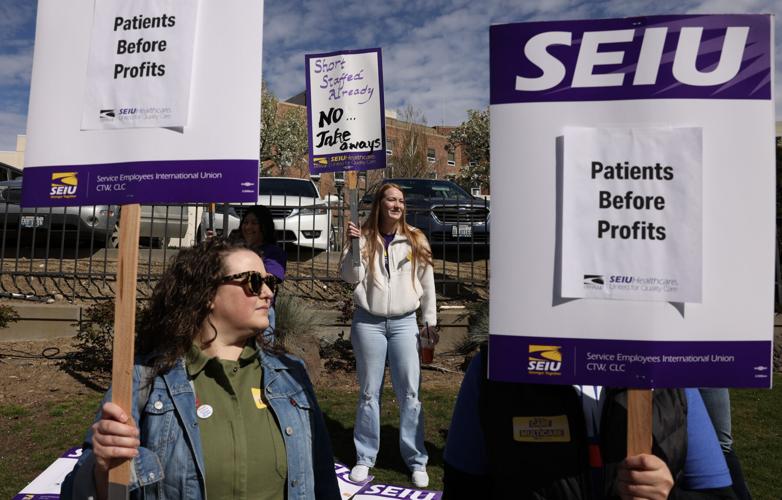 SEIU workers picket outside Yakima MultiCare Memorial Hospital | Local ...