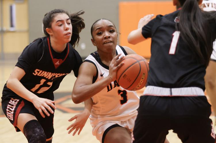 Davis girls finish with a 13-0 run to win CBBN district title | Prep ...