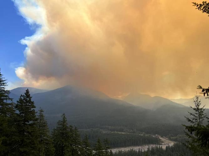 U.S. 12 over White Pass closes because of fire in Packwood area | Local ...