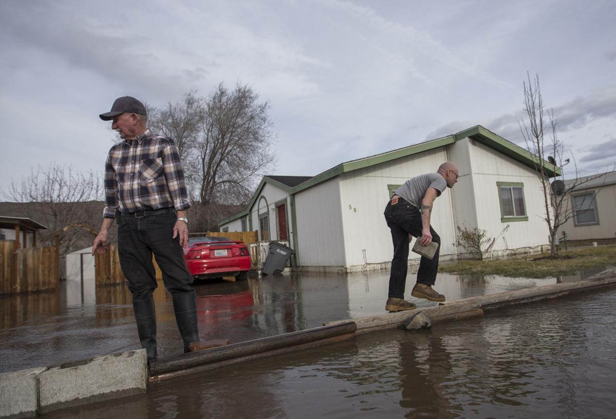 Photos of the flooding in Yakima | News Photos | yakimaherald.com