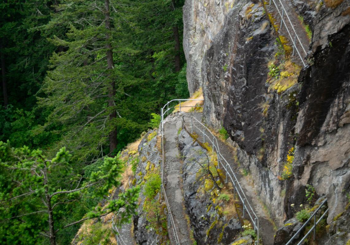 Beacon Rock: Conquer a Chunk of Northwest History | Outdoors ...