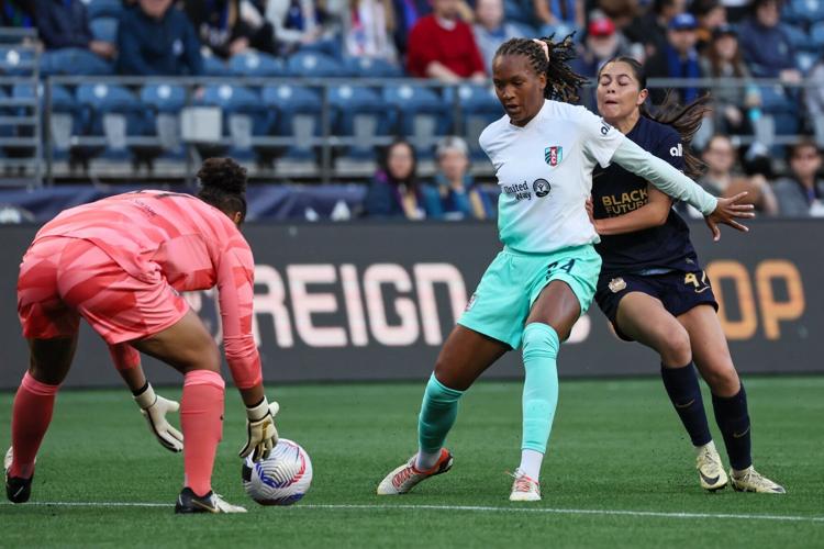 Photos: Reign face KC Current at home | Seattle OL Reign | yakimaherald.com