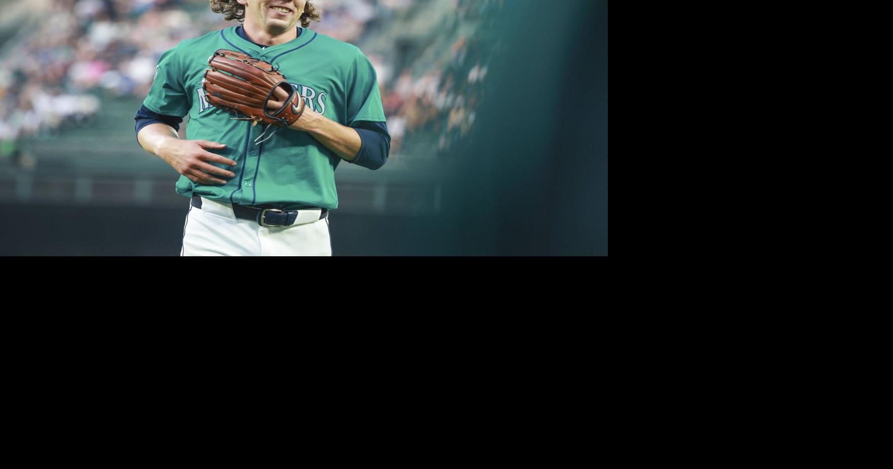 Logan Gilbert eager to watch fellow Stetson alum Jacob deGrom up close ...