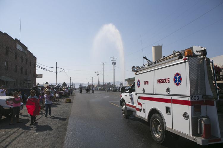 Annual Harrah Fall Festival Parade (19 images) | Local | yakimaherald.com