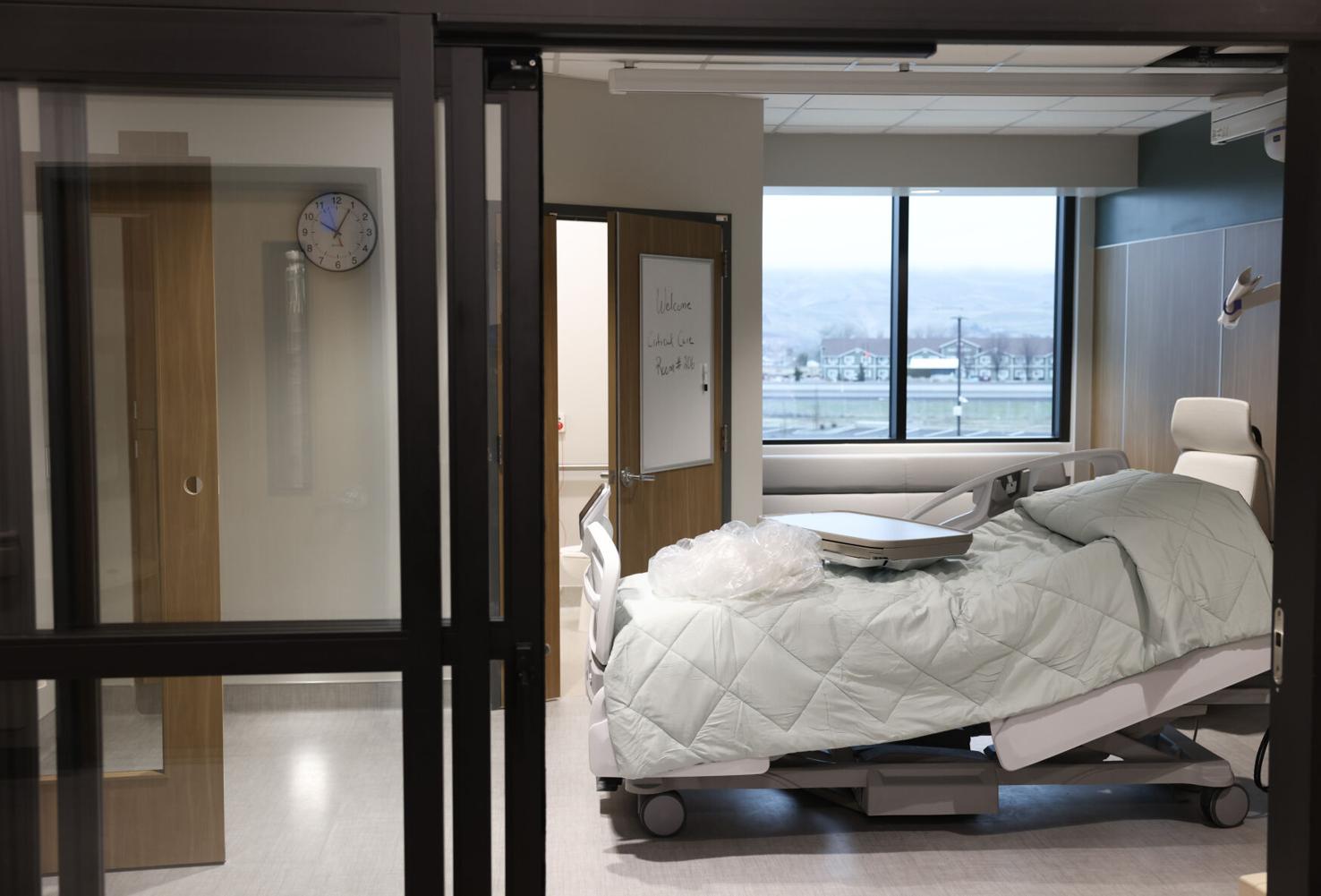 Community gets a sneak peek of new Prosser Memorial hospital | Local ...