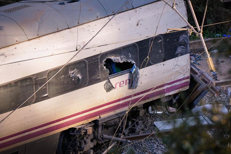Deadly wreck is the first blight on Spain's leading high-speed rail ...