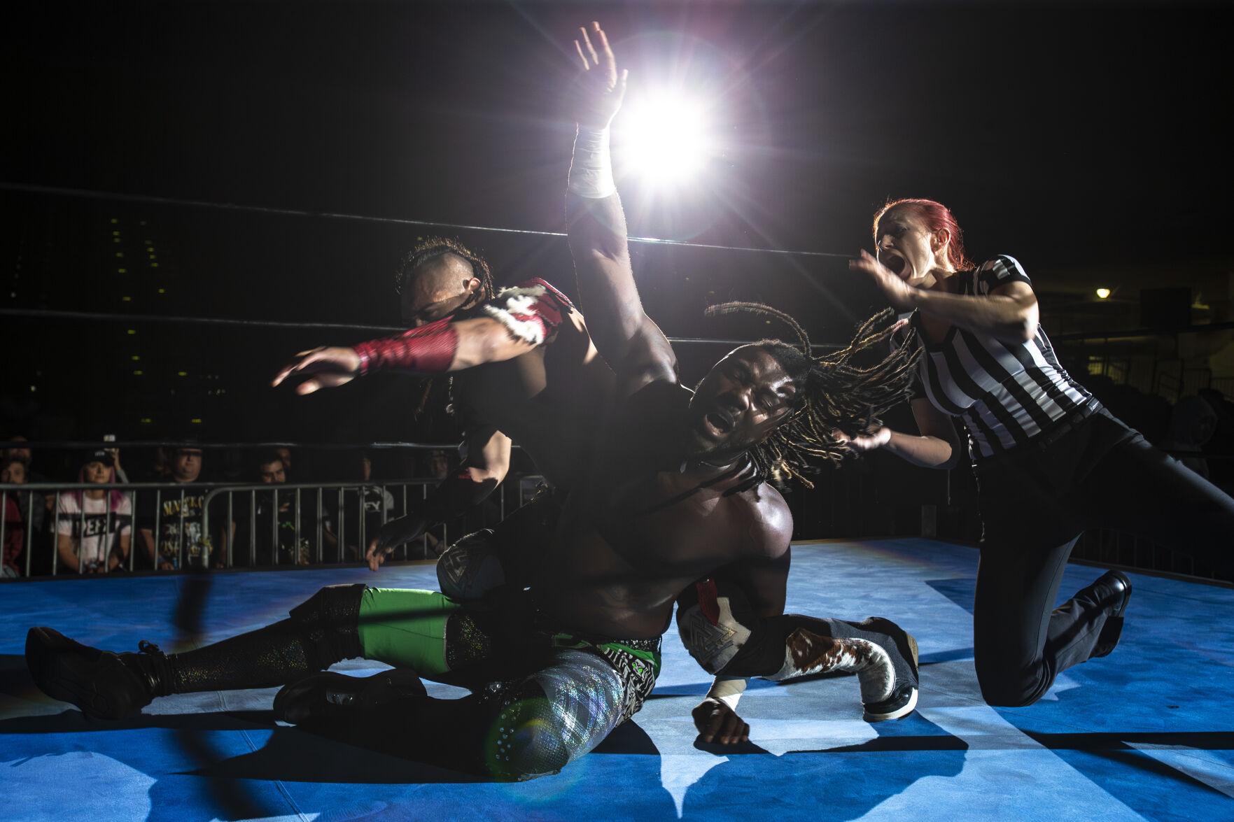 Crowds cheer 'punk rock pro-wrestling' as Defy Primolucha comes to ...