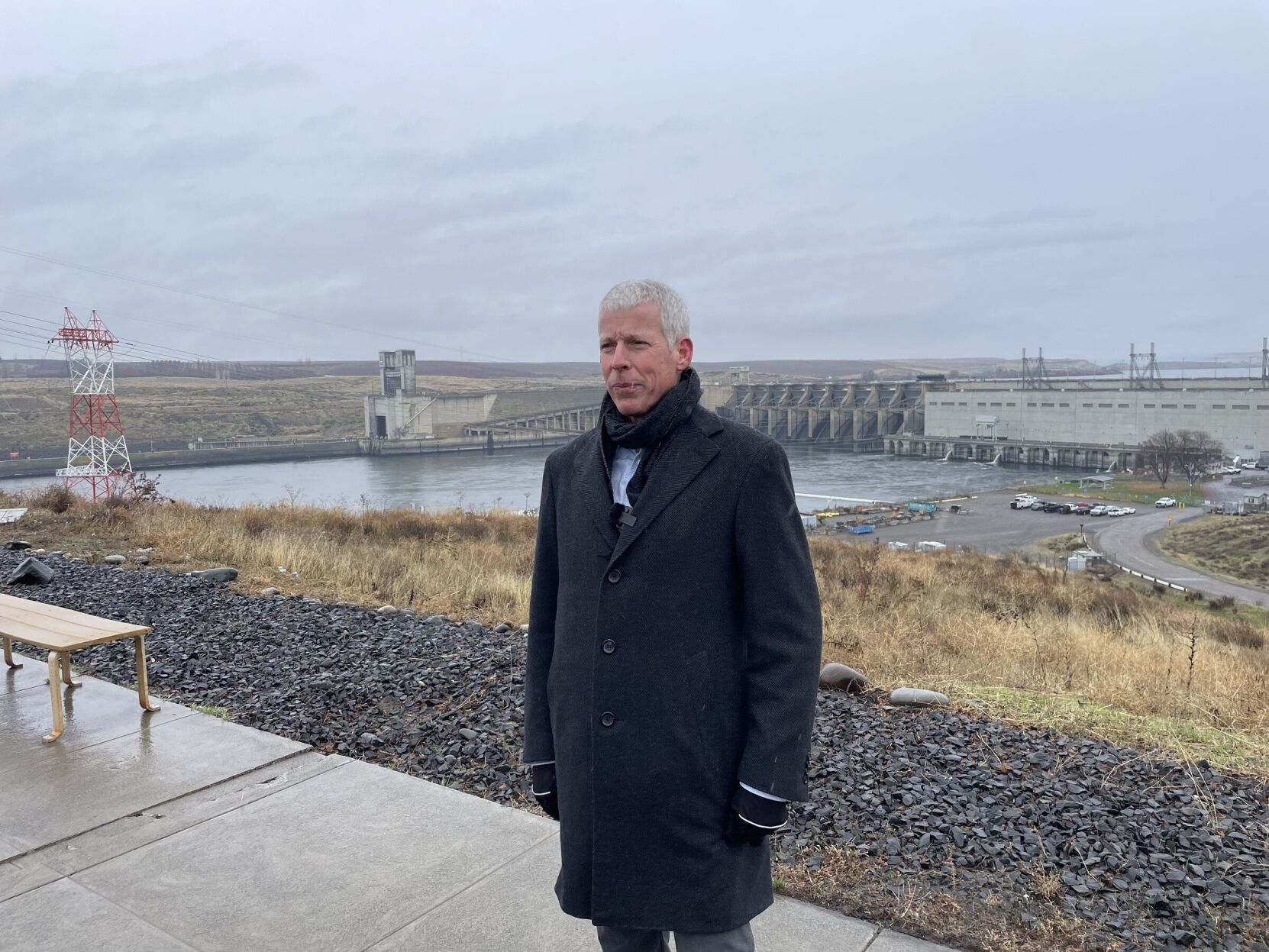U.S. energy secretary tours Lower Snake River dams after Trump nixed ...