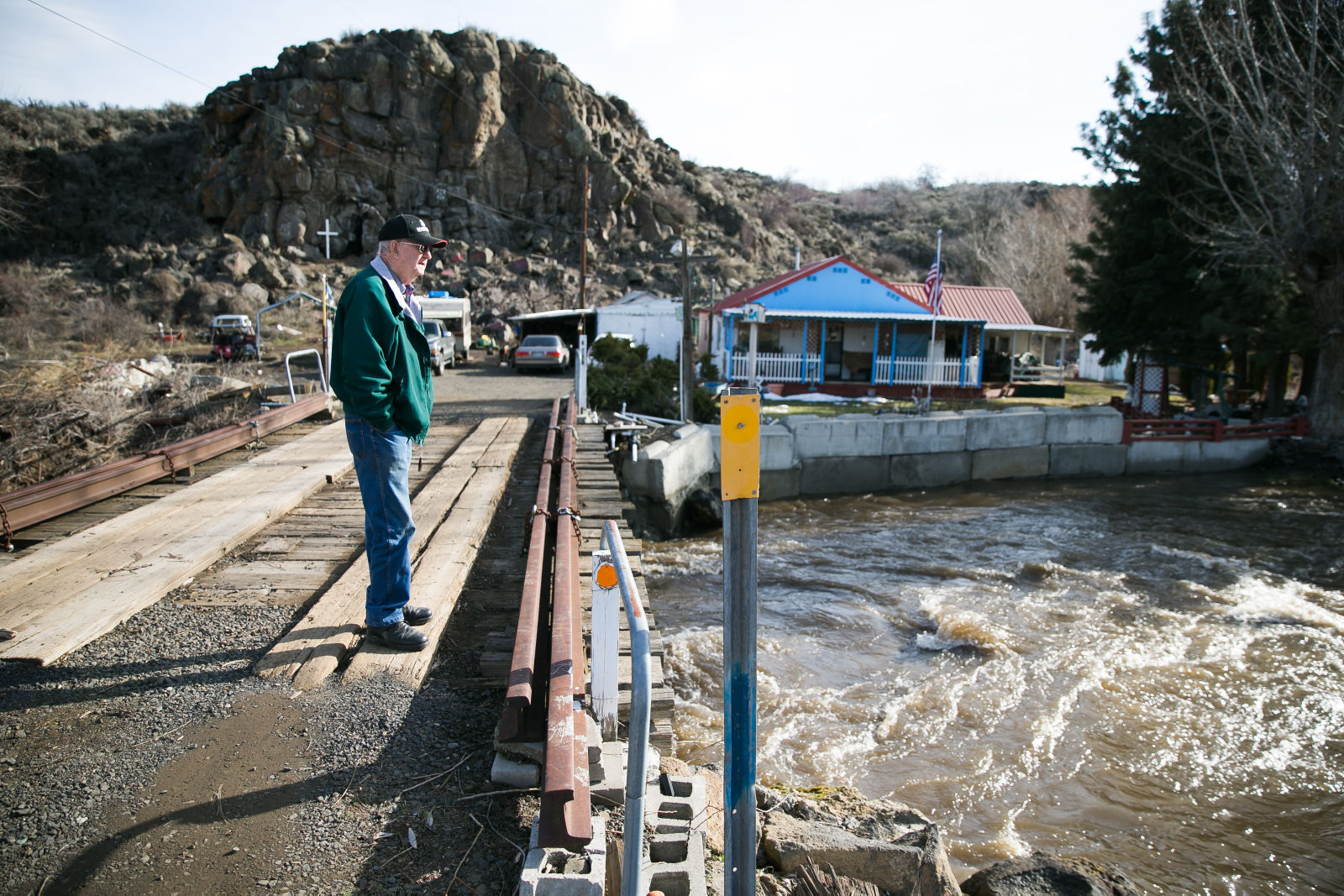 Photos of the flooding in Yakima | News Photos | yakimaherald.com