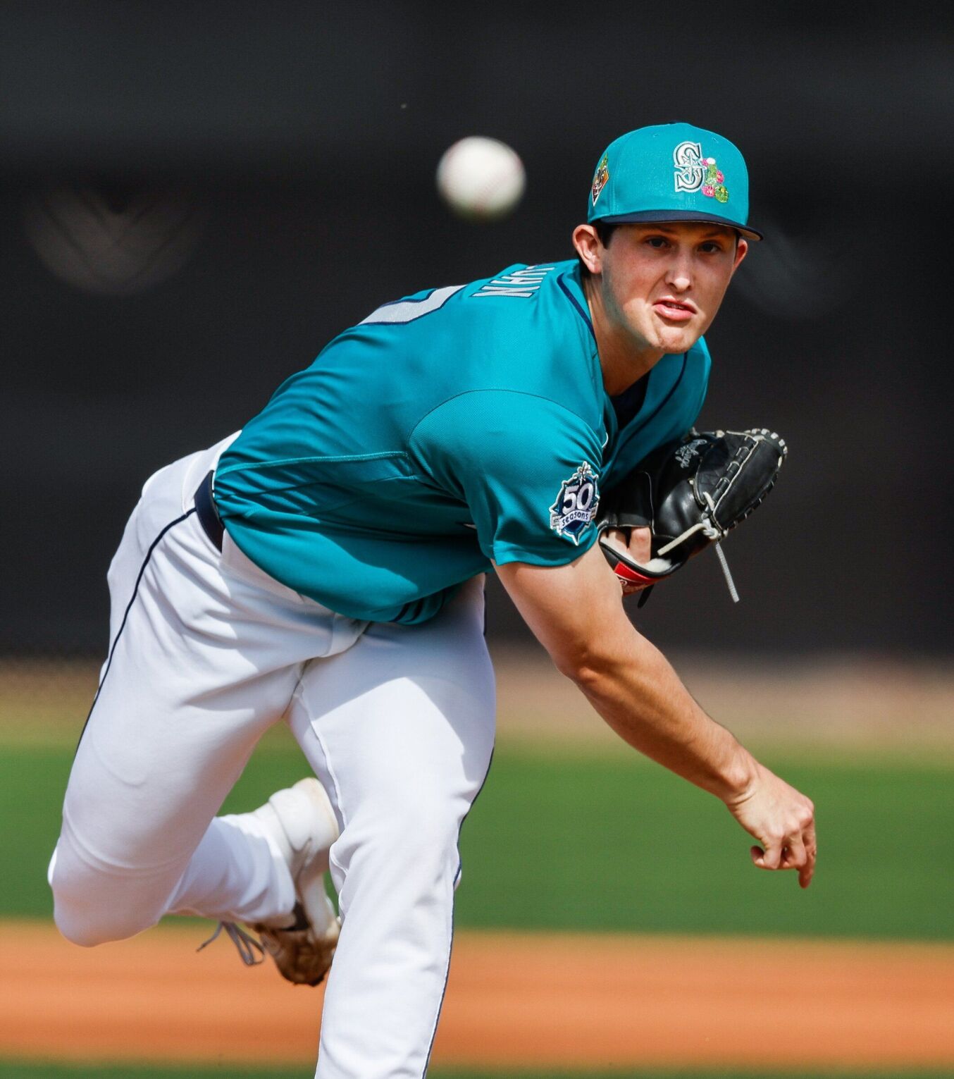Mariners prospect Ryan Sloan dominant in perfect start for Arkansas ...