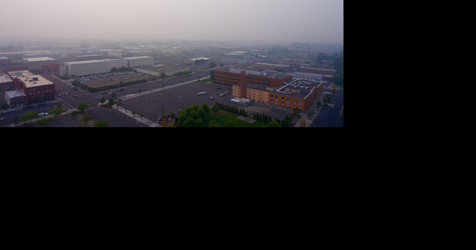 Thick smoke chokes Yakima Valley; red flag fire danger warning issued ...