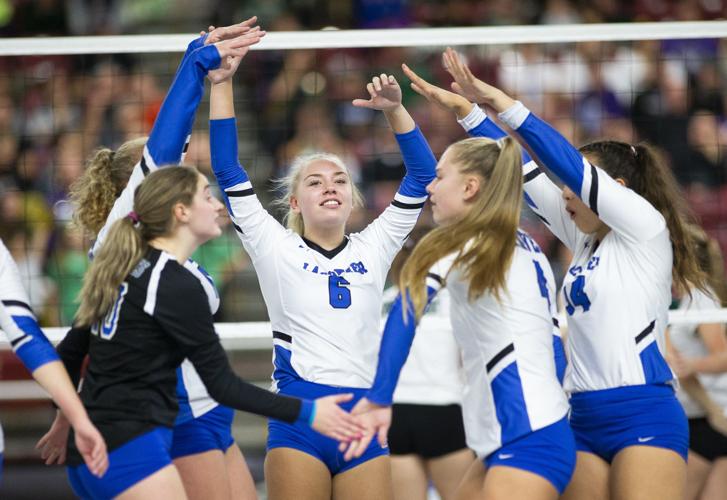 La Conner, Pomeroy win state volleyball titles | Sports | yakimaherald.com