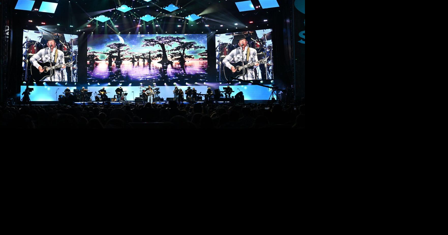 Country legend George Strait packs Lumen Field for rare Seattle concert ...