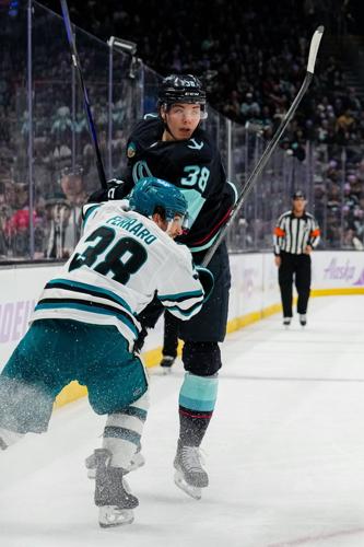 Philipp Grubauer shines after Matt Murray injury, Seattle Kraken top ...