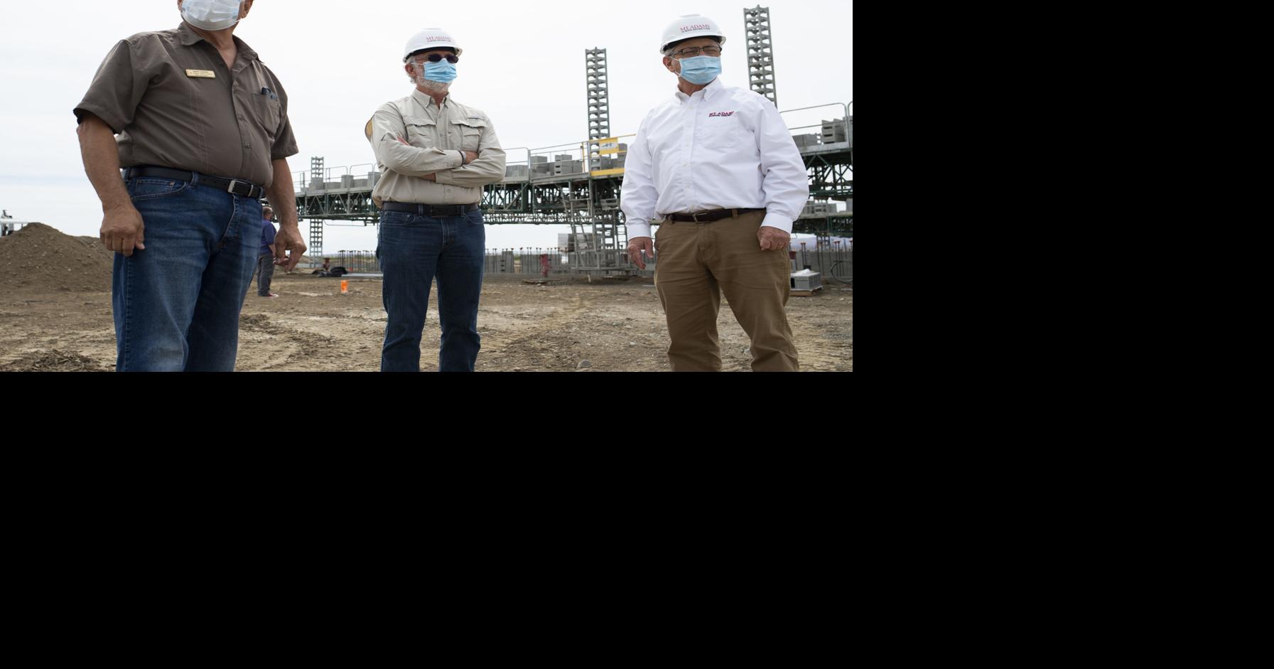 Officials visit Harrah Elementary School and its future home | Local ...