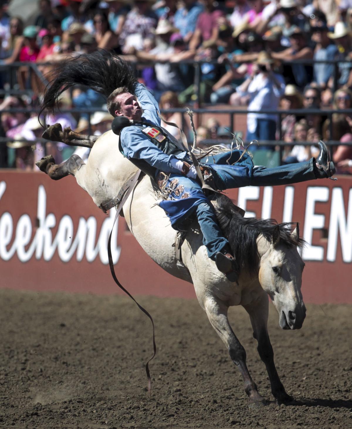 Scenes from the Ellensburg Rodeo | Sports Photos | yakimaherald.com