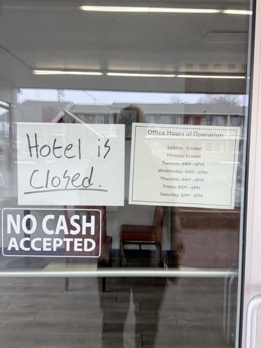 Sunnyside motel residents say they are being forced out | Local ...