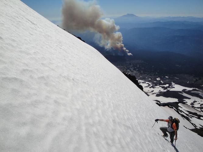 Horseshoe fire - Mt. Adams | Photos and Videos | yakimaherald.com