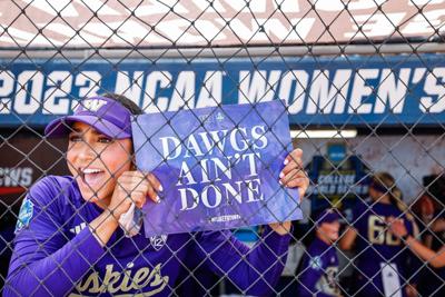 Versatile Kinsey Fiedler leads a potent UW Husky softball offense | UW ...