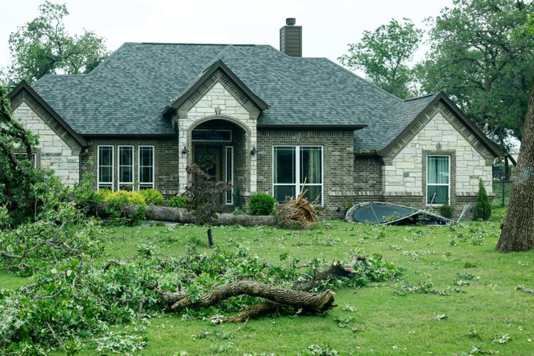 Tornadoes in northern Texas leave at least 2 dead and destroy multiple ...
