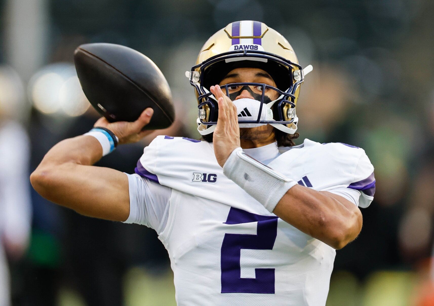 Washington Huskies start Demond Williams Jr. at QB against Oregon | UW ...